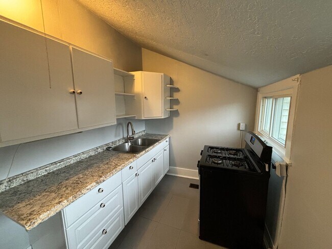 17 Noble - 17 Noble Ave Pittsfield MA 01201 | Apartment Finder