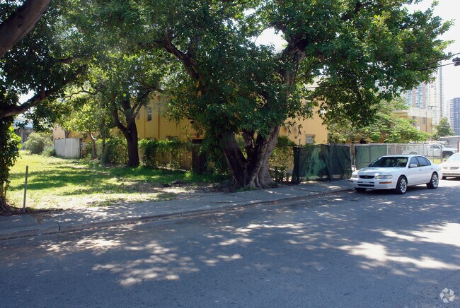 1229 NW 1 Ct - 1229 NW 1 Ct Miami FL 33136 | Apartment Finder