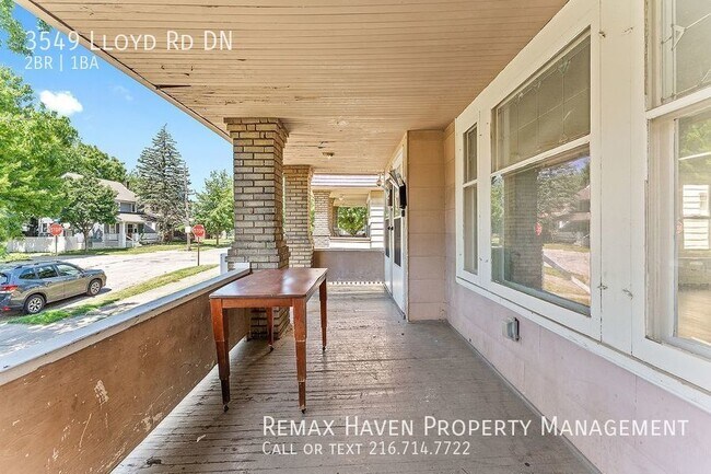 3549 Lloyd Rd DN, Cleveland -Spacious 2 be... - 3549 Lloyd Rd Cleveland ...