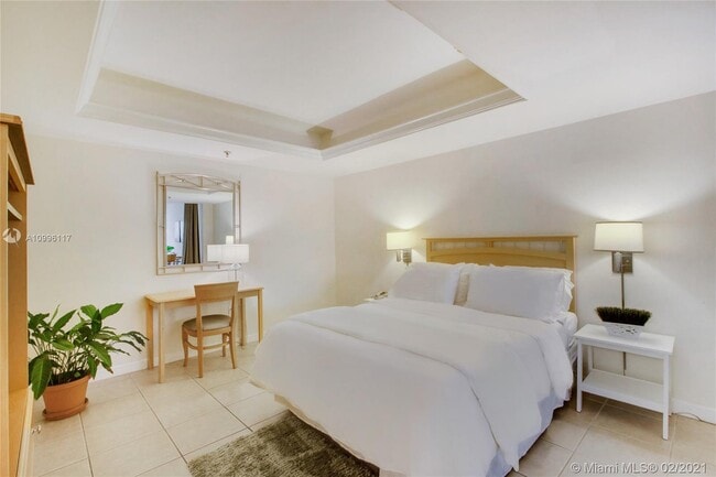 3162 Commodore Plaza - 3162 Commodore Plaza Miami FL 33133 | Apartment ...