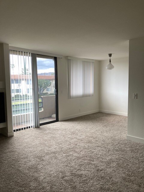 7826 Topanga Canyon Blvd - 7826 Topanga Canyon Blvd Los Angeles CA ...