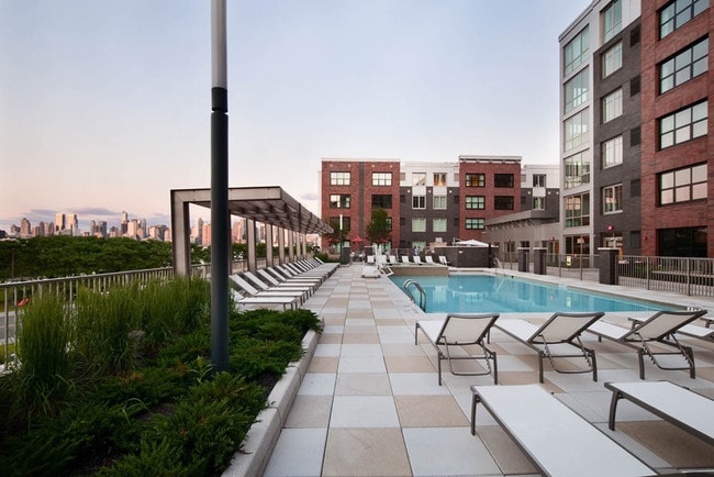 The Estuary - 1475 Harbor Blvd Weehawken NJ 07086 | Apartment Finder