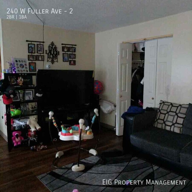 Available 5/15/2024 - 240 W Fuller Ave Saint Paul MN 55103 | Apartment ...