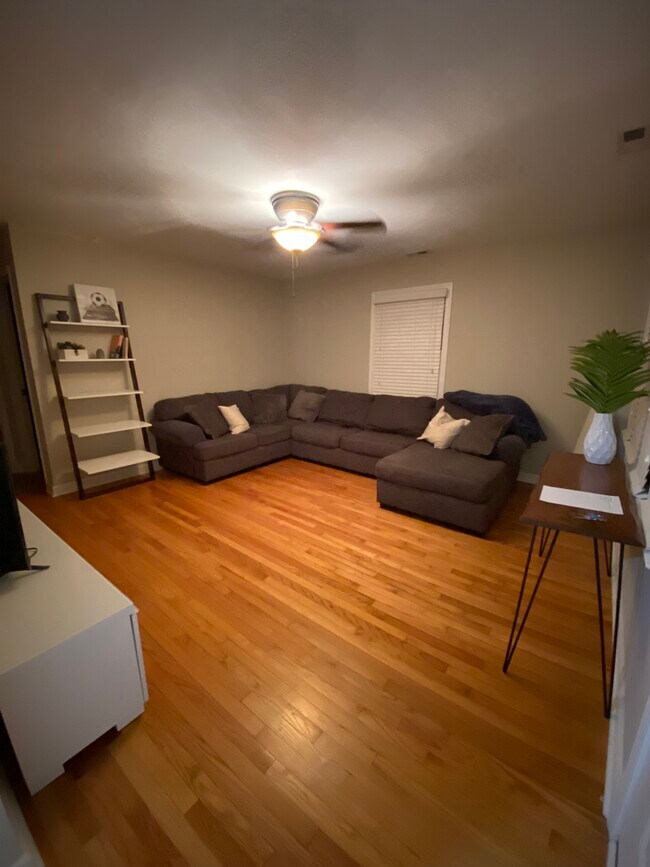 409 Jones Franklin Rd - 409 Jones Franklin Rd Raleigh NC 27606 ...