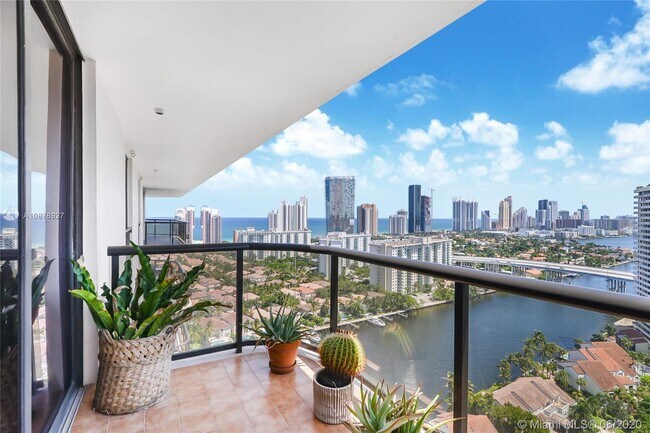 19667 Turnberry Way - 19667 Turnberry Way Miami FL 33180 | Apartment Finder