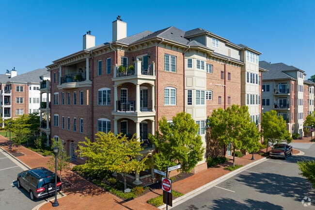 Monument Square - 5233-5241 Monument Ave Richmond VA 23226 | Apartment ...