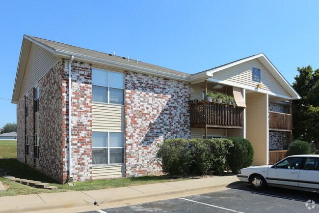 Hunters Glen - Springfield, MO | Apartment Finder