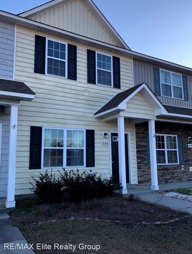 2 br, 2.5 bath House - 626 Ebb Tide Lane - 626 Ebb Tide Ln Sneads Ferry ...