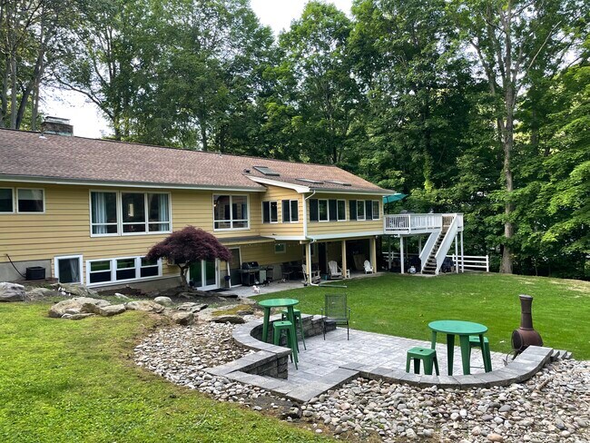 290 Hollydale Rd - 290 Hollydale Rd Fairfield CT 06824 | Apartment Finder