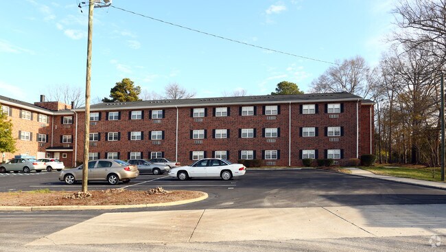 Lancaster Manor - 201 Chesterfield Ave Lancaster SC 29720 | Apartment ...