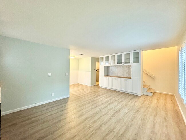 Beautiful 2Bd/2Ba Located in Point Loma! - 2260 Worden St San Diego CA ...