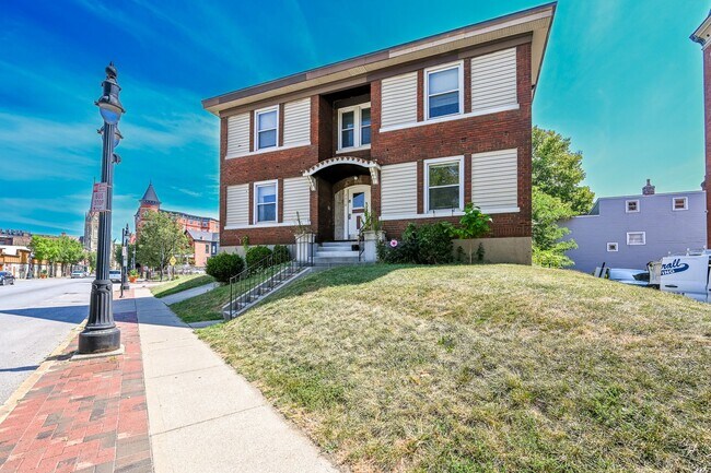 2610 Woodburn Ave - 2610 Woodburn Ave Cincinnati OH 45206 | Apartment ...