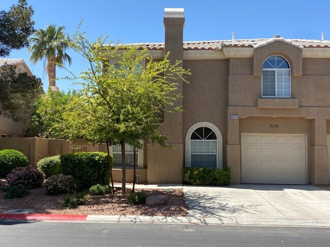 Upgraded townhome in gated Silverado Ranch... - 9631 Gunsmith Dr Las ...