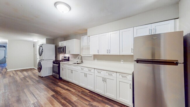 RARE 5BR 3BA home! - 704 E 21st St Baltimore MD 21218 | Apartment Finder