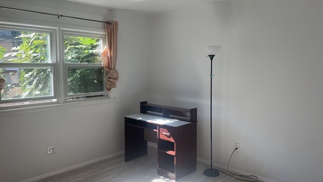 575 Pendale St - 575 Pendale St Staten Island NY 10306 | Apartment Finder