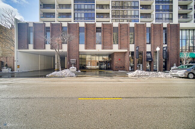 1636 N Wells St - 1636 N Wells St Chicago IL 60614 | Apartment Finder