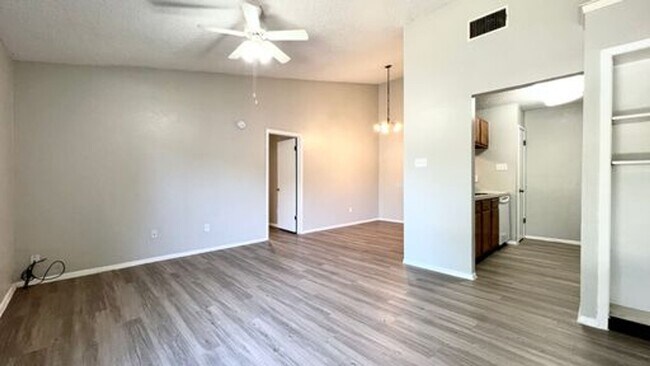 11953 Sunhillow Bend - 11953 Sunhillow Bend Austin TX 78758 | Apartment ...