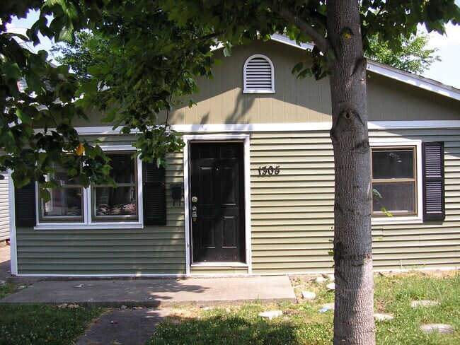 1305 Magnolia Street - 1305 Magnolia St Bowling Green KY 42104 ...
