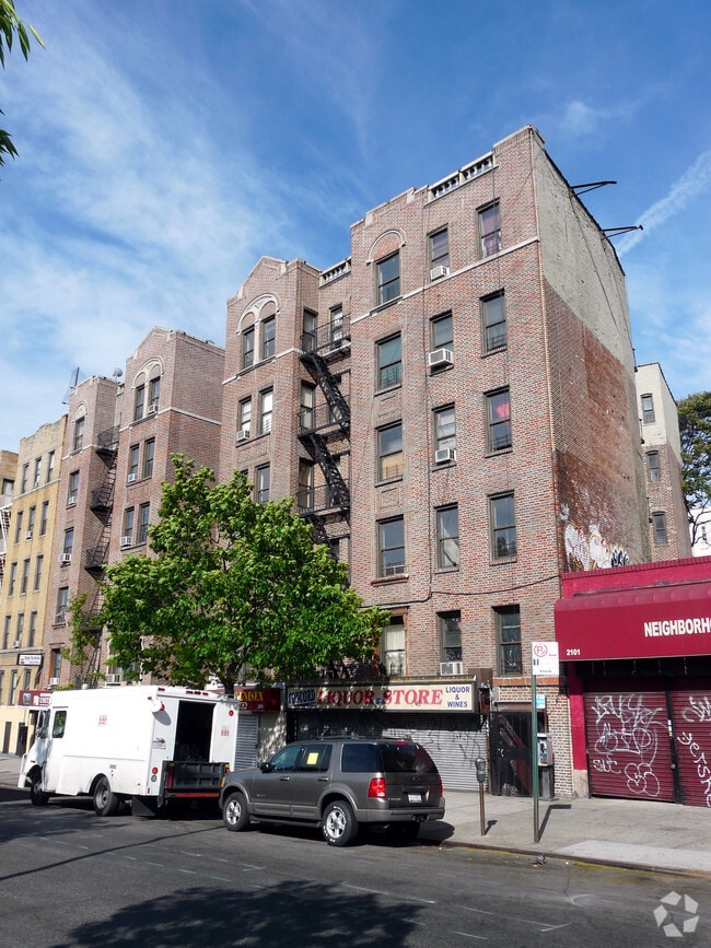 2095 Grand Concourse - 2095 Grand Concourse The Bronx NY 10453 ...
