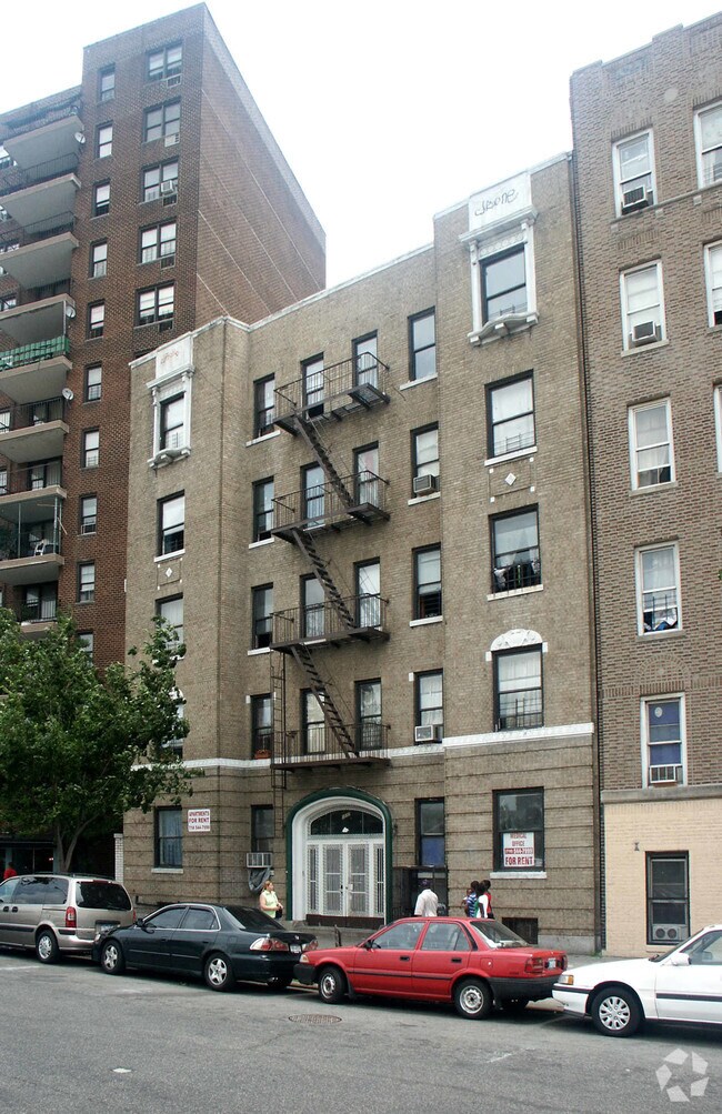 1692 Grand Concourse - 1692 Grand Concourse The Bronx NY 10457 ...