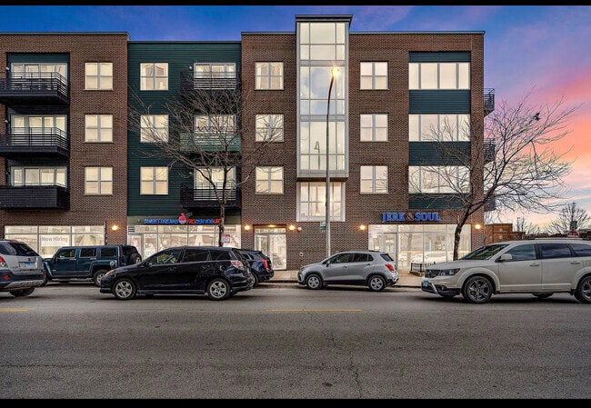 17 W 35th St - 17 W 35th St Chicago IL 60616 | Apartment Finder