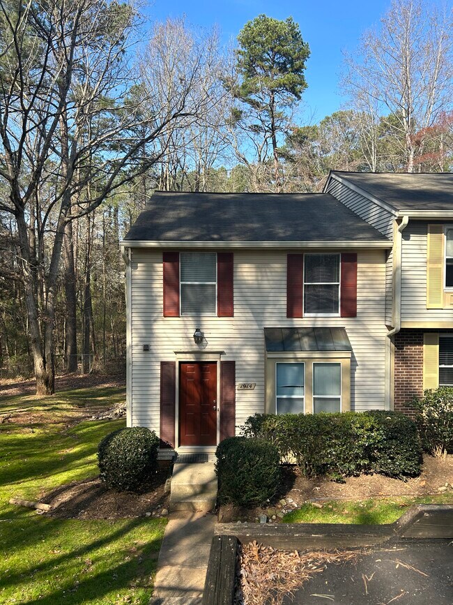 1914 Fox Sterling Dr - 1914 Fox Sterling Dr Raleigh NC 27606 ...