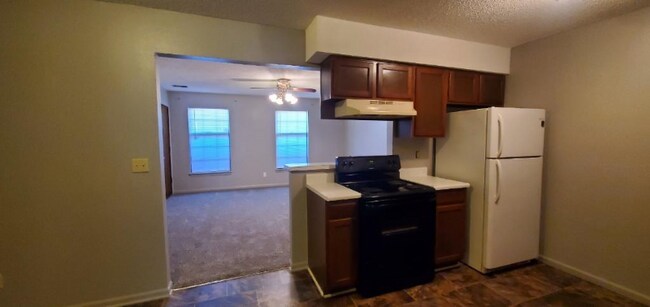 401 NW 3rd St - 401 NW 3rd St Blue Springs MO 64014 | Apartment Finder