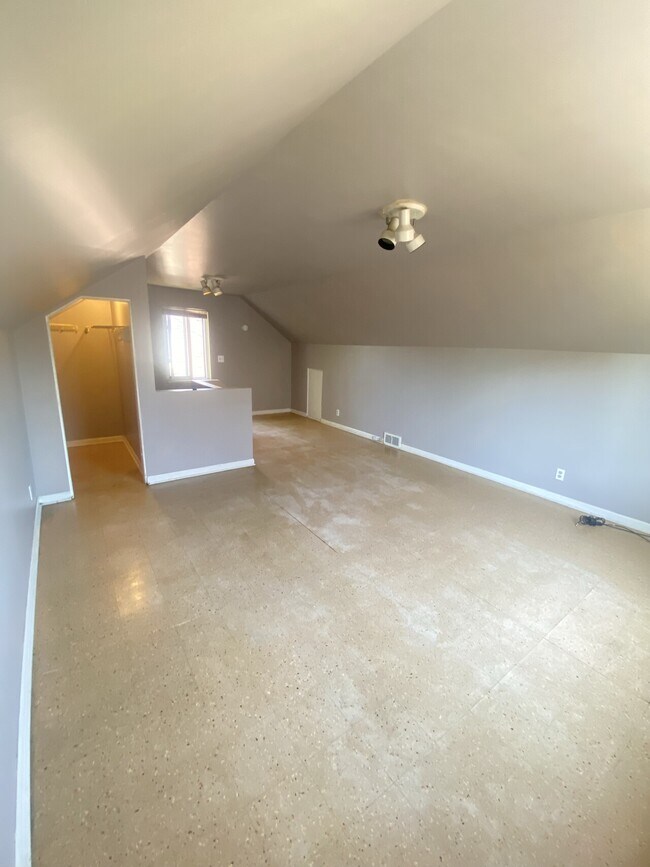 15018 Eastburn - 15018 Eastburn St Detroit MI 48205 | Apartment Finder