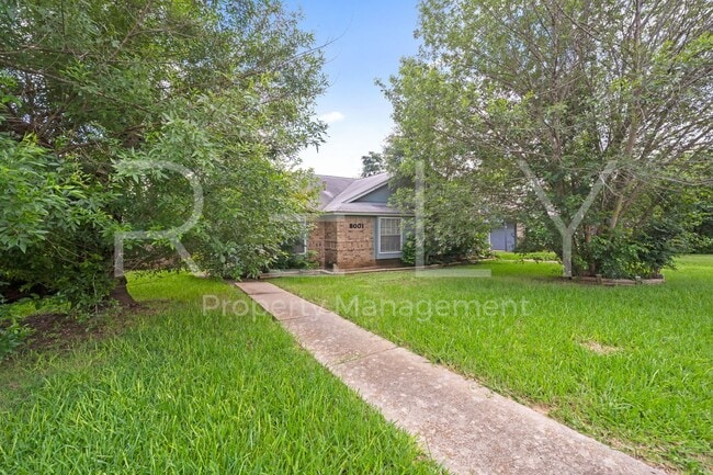 CV-AUS8001 West Gate - 8001 West Gate Austin TX 78745 | Apartment Finder