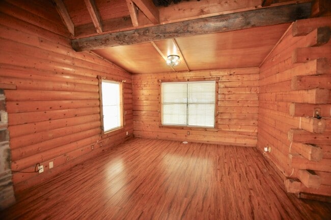 FFOR LEASE in BROCK! 3 BR- 2 BA - 2 Car Carport + Loft + Office - 2,256 ...