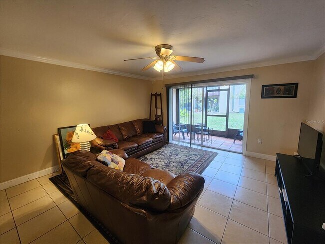2720A Hidden Lake Blvd - 2720A Hidden Lake Blvd Sarasota FL 34237 ...