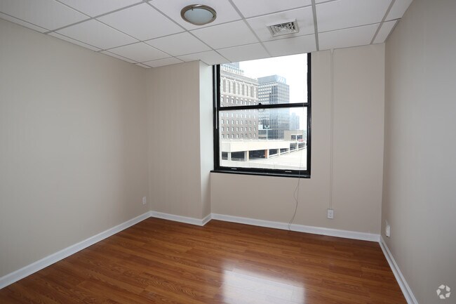 The Chimes Building - Syracuse, NY | Apartment Finder