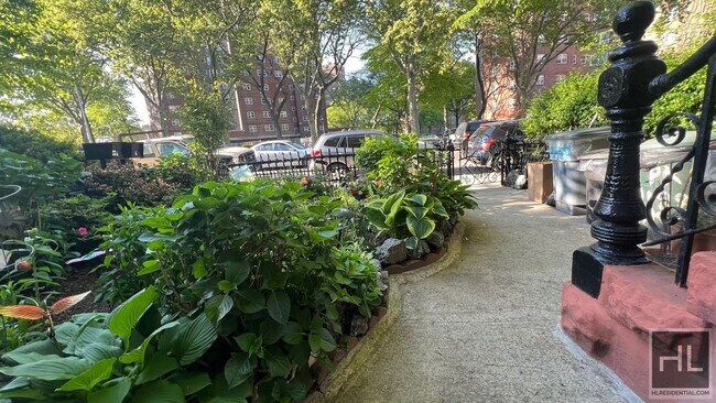 PARK PLACE - 1188 Park Pl Brooklyn NY 11213 | Apartment Finder