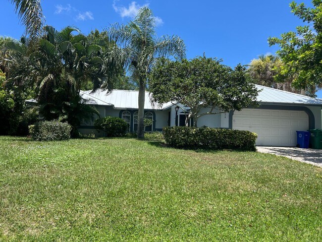 Sebastian Pool Home - 674 Jordan Ave Sebastian FL 32958 | Apartment Finder