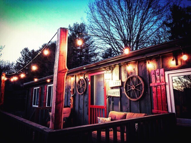 20 Elliott Rd - 20 Elliott Rd Brevard NC 28712 | Apartment Finder