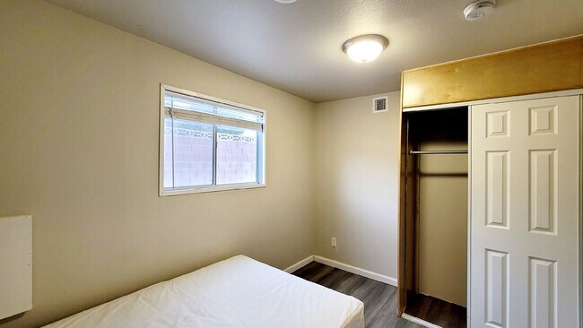 Split rent house - single bedroom only - 4018 S Topawa Dr Las Vegas NV ...