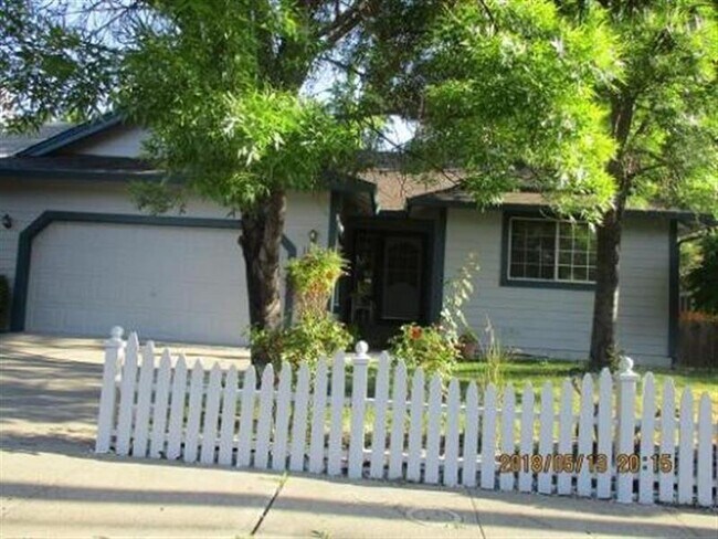 Kenn Homes - 1190 Compton St Lakeport CA 95453 | Apartment Finder