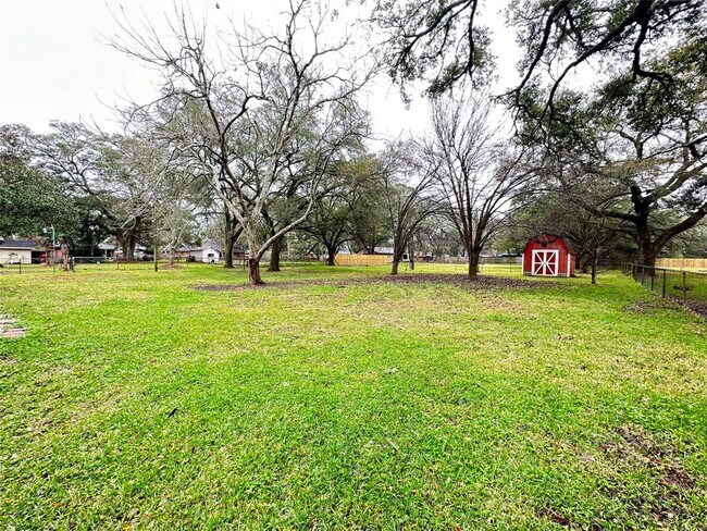 8115 Jones Rd - 8115 Jones Rd Texas City TX 77591 | Apartment Finder