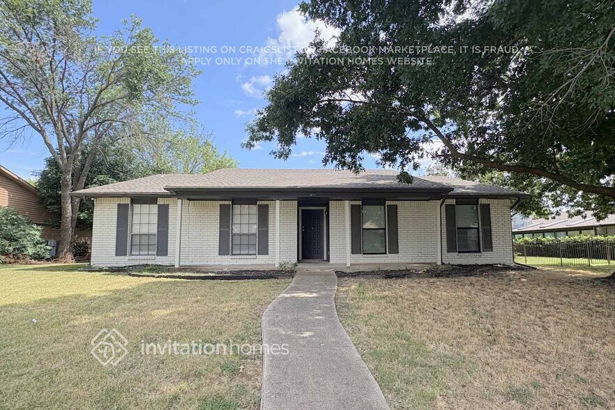 1817 Butterfield Trail - 1817 Butterfield Trail Grand Prairie TX 75052 ...