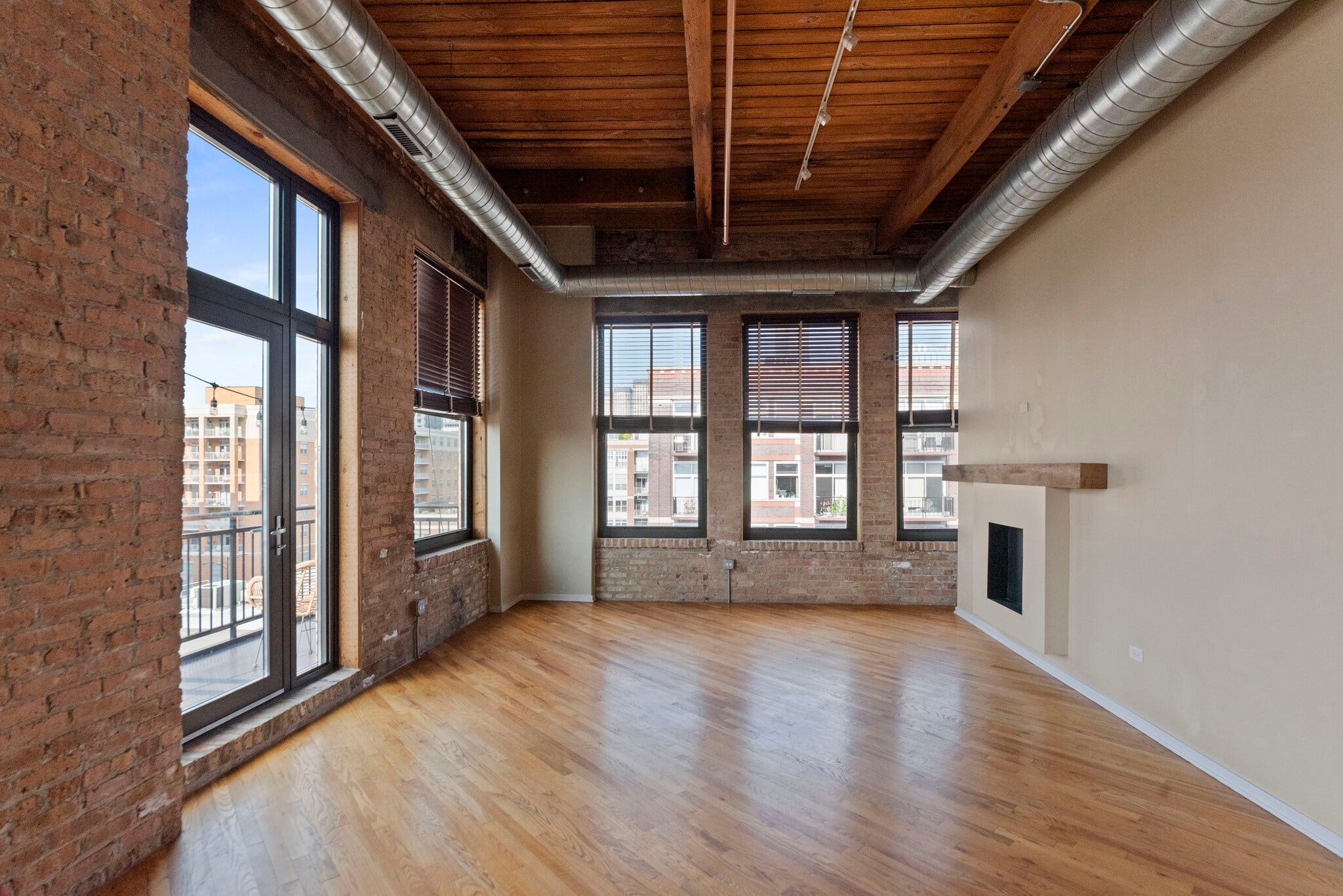 1040 W Adams St - 1040 W Adams St Chicago IL 60607 | Apartment Finder