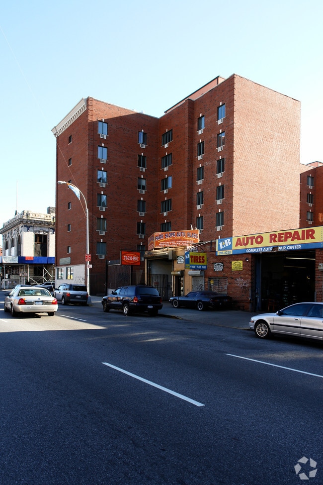 The Rigas - 586 President St Brooklyn NY 11215 | Apartment Finder