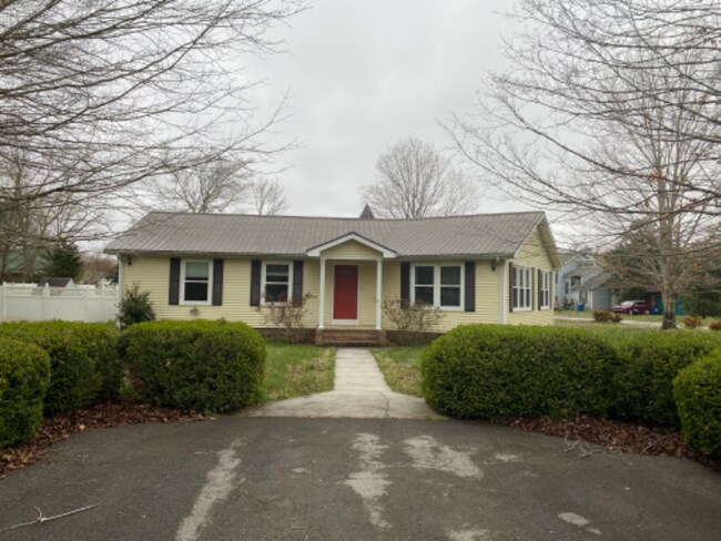 391 Mortons Lake Rd - 391 Mortons Lake Rd Manchester TN 37355 ...