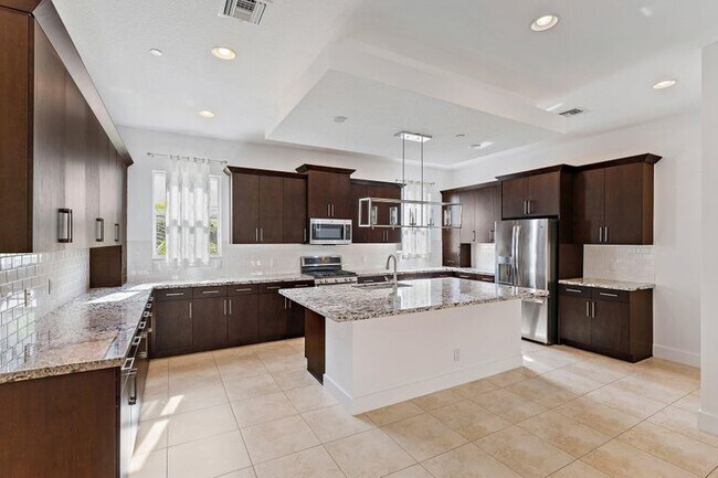 7108 Edison Pl - 7108 Edison Pl Palm Beach Gardens FL 33418 | Apartment ...