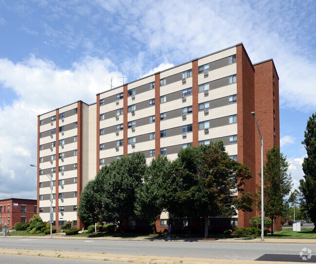 Centennial Towers - 35 Goff Ave Pawtucket RI 02860 | Apartment Finder