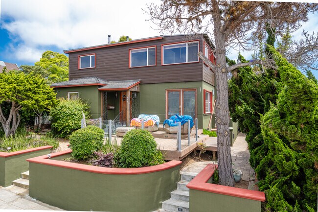 Beautiful 3 Bedroom Duplex Now Available! - 557 Genter St San Diego CA ...