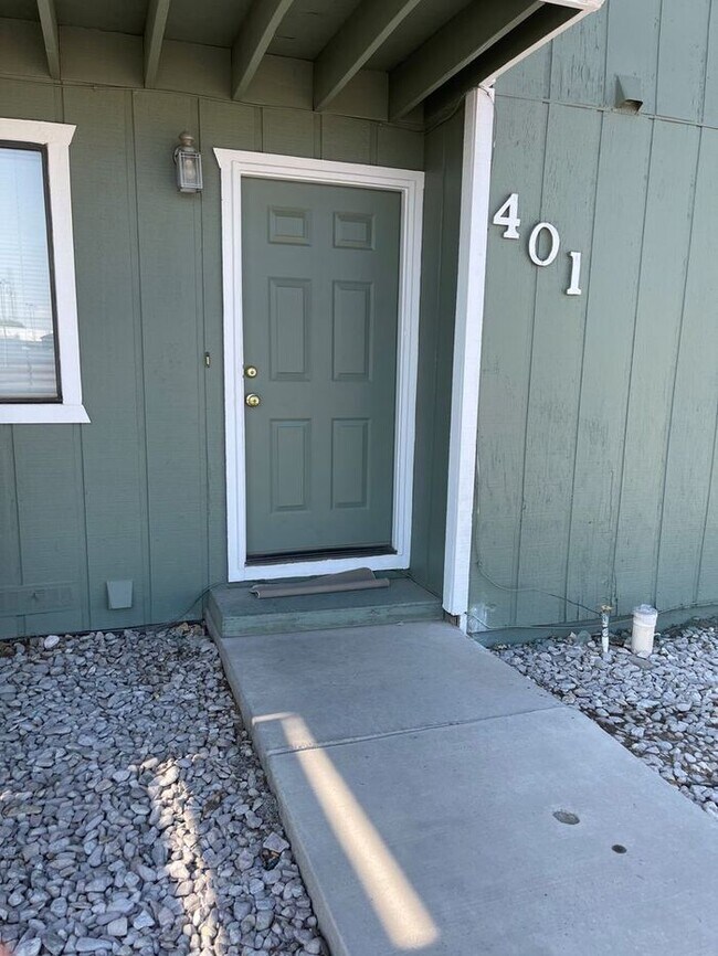 2 Bedroom Fallon Apartment - 401 W D St Fallon NV 89406 | Apartment Finder