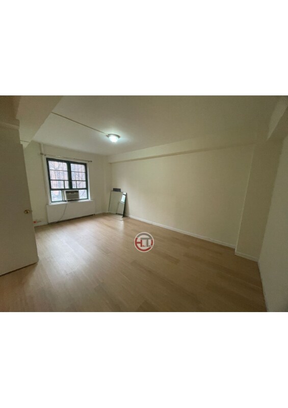 1560 Metropolitan Ave - 1560 Metropolitan Ave The Bronx NY 10462 ...