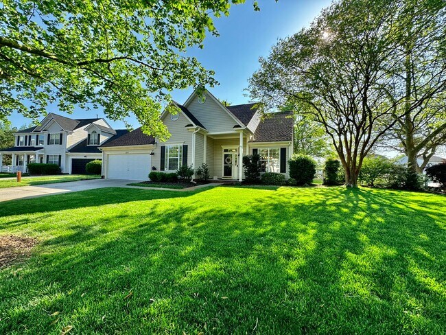 4-Bedroom Home in Courthouse Estates Ready... - 2849 Livingston Loop ...