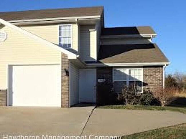 5713-5715 Canaveral Dr. - 5713-5715-5715 Canaveral Dr Columbia MO 65201 ...