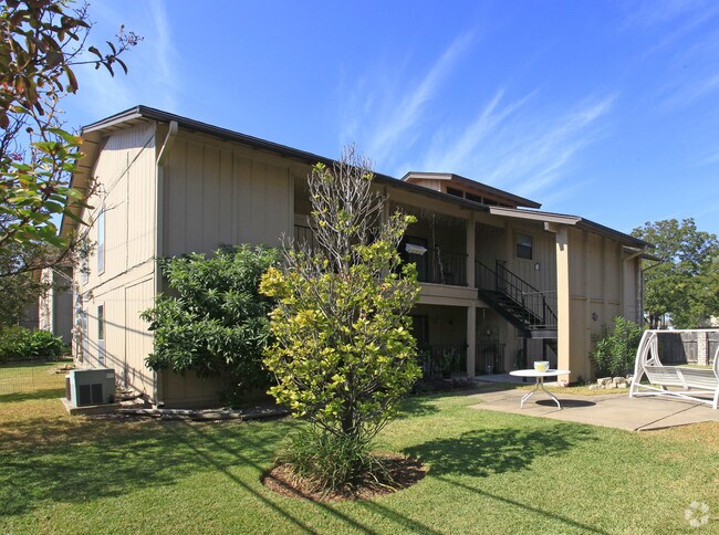 Putnam Square Condo's - 8615-8623 Putnam Dr Austin TX 78757 | Apartment ...